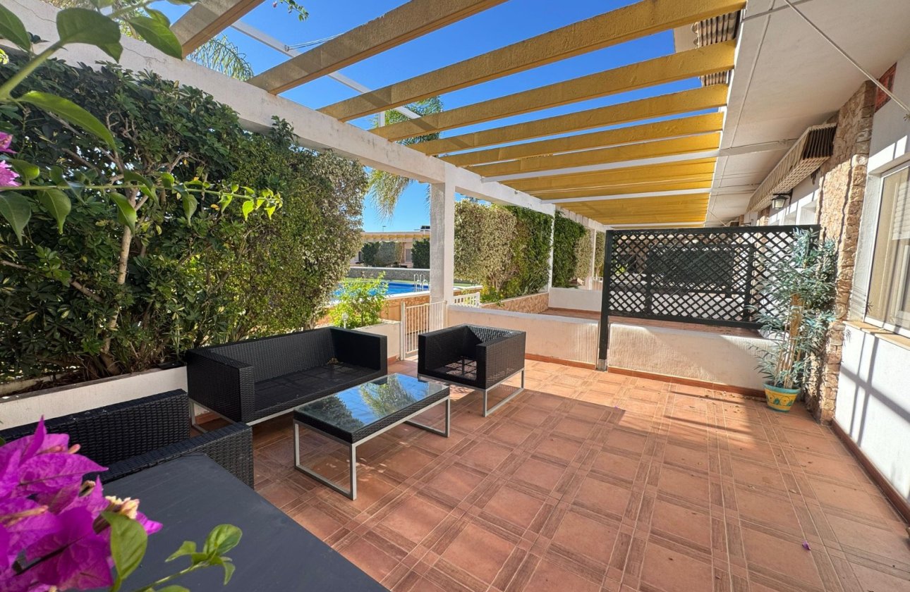 Charming Ground-Floor Bungalow with No Upstairs Neighbo